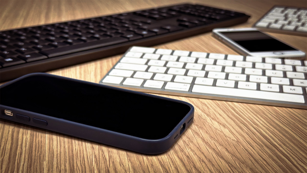 Beware of What You Type: The Rise of Keyboard-Based iPhone Hacking ...